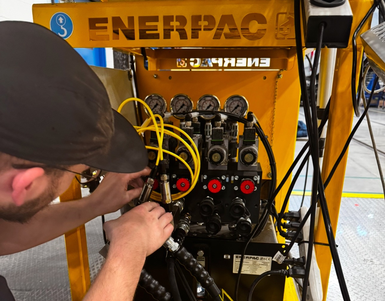 Hydraulic Repair Services. Cylinders, Pumps, Valves and more. | Gustin ...